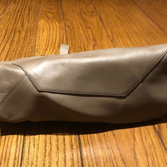 Vince | Bags | Vince Signature Leather Tote | Poshmark